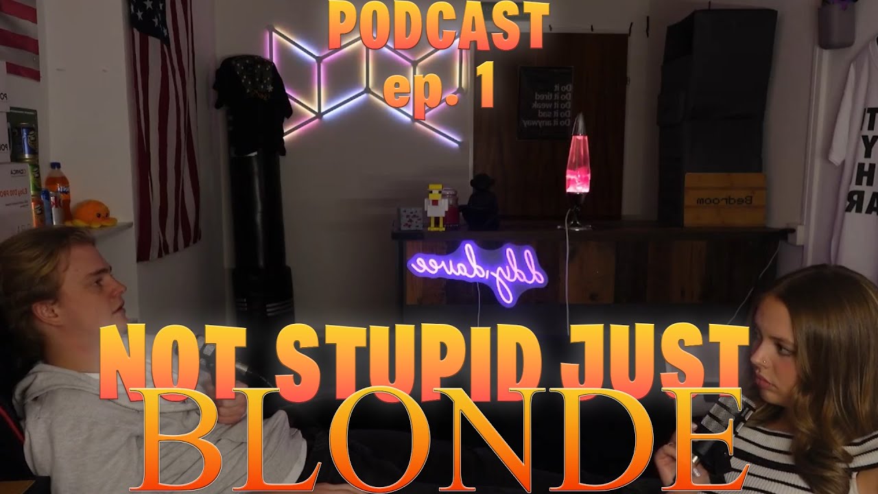 Not Stupid, Just Blonde | Folge 1 – Multilingual - YouTube