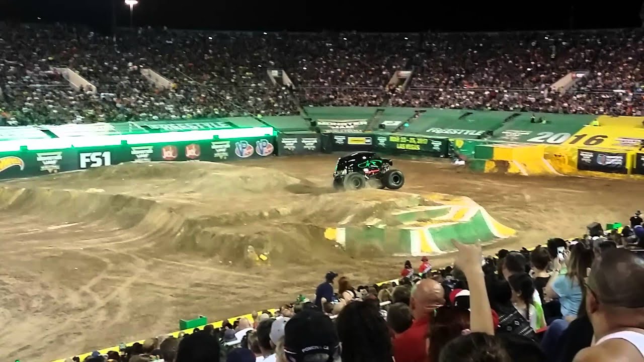 Doomsday Monster Jam World Finals 17 Freestyle - YouTube