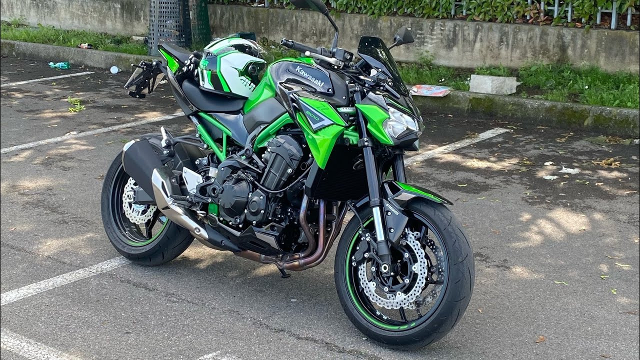 Kawasaki Z900 start up and walkaround - YouTube