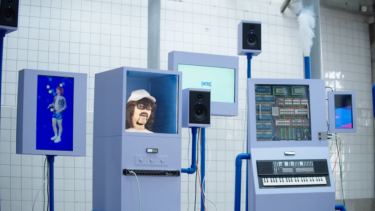 0:11 / 0:32La Machine à Tubes [The Hit Machine] – My name is Fuzzy ...