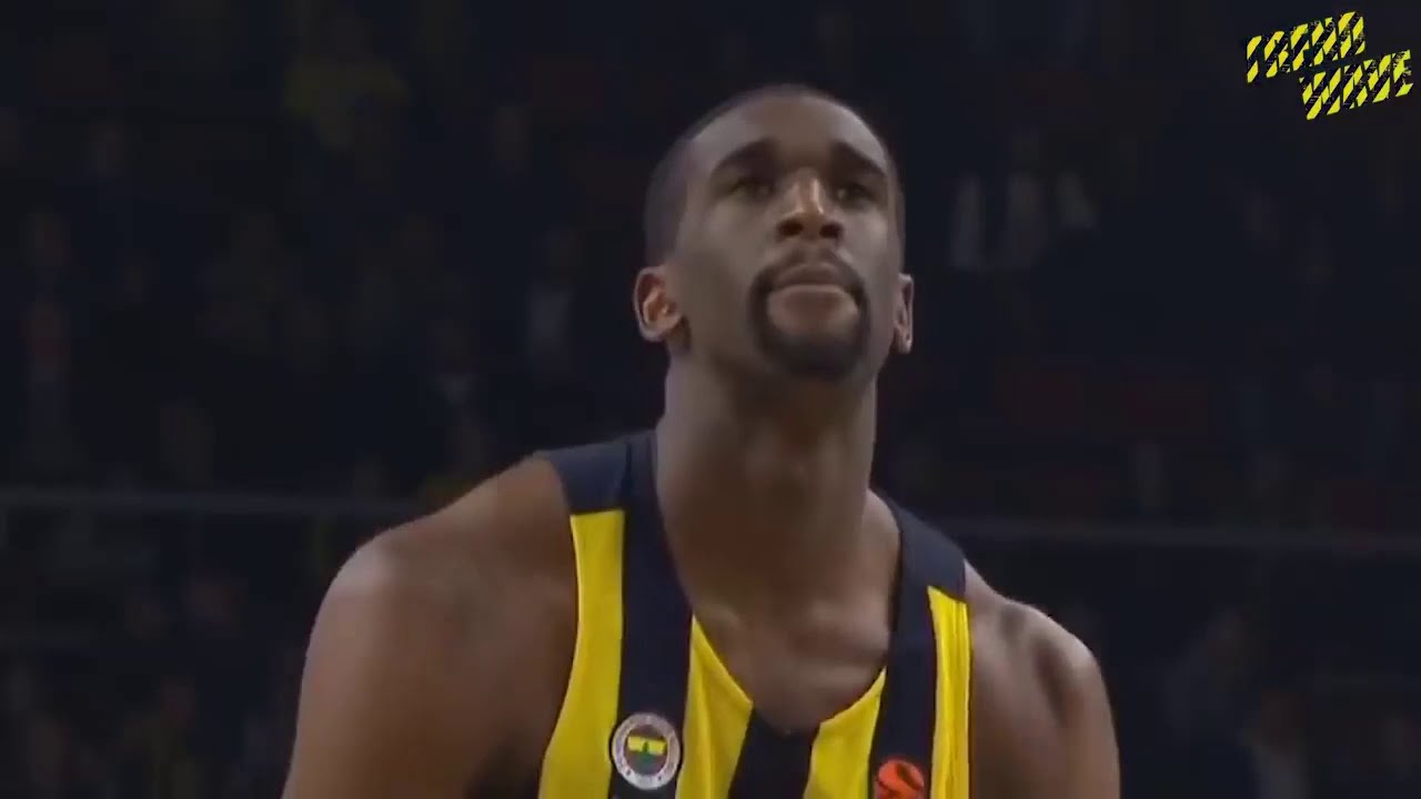 20 MOST EMBARRASSING MOMENTS IN SPORTS 4 - YouTube