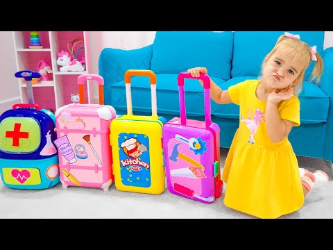 Alice et sa tante construisent une maison gonflable.