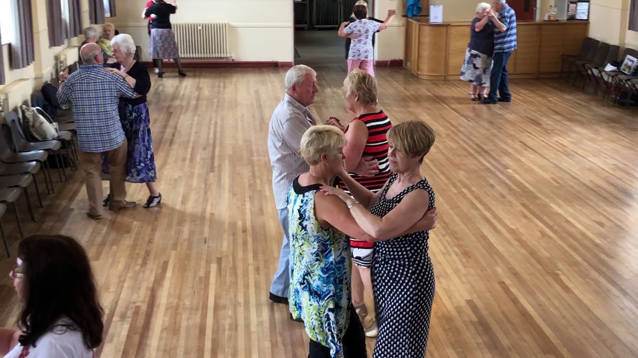 Dance TW Exeter - Ballroom Foxtrot Practice - YouTube