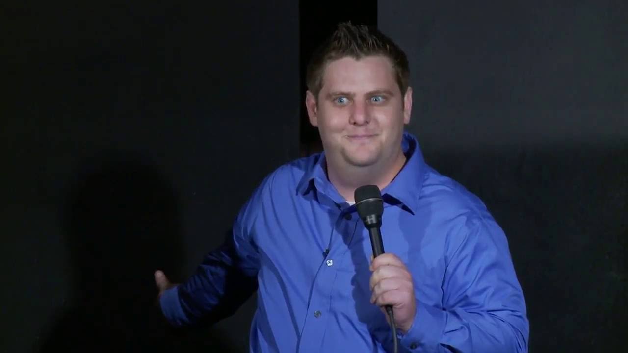 Manic Mike Comedy Ad7 - YouTube