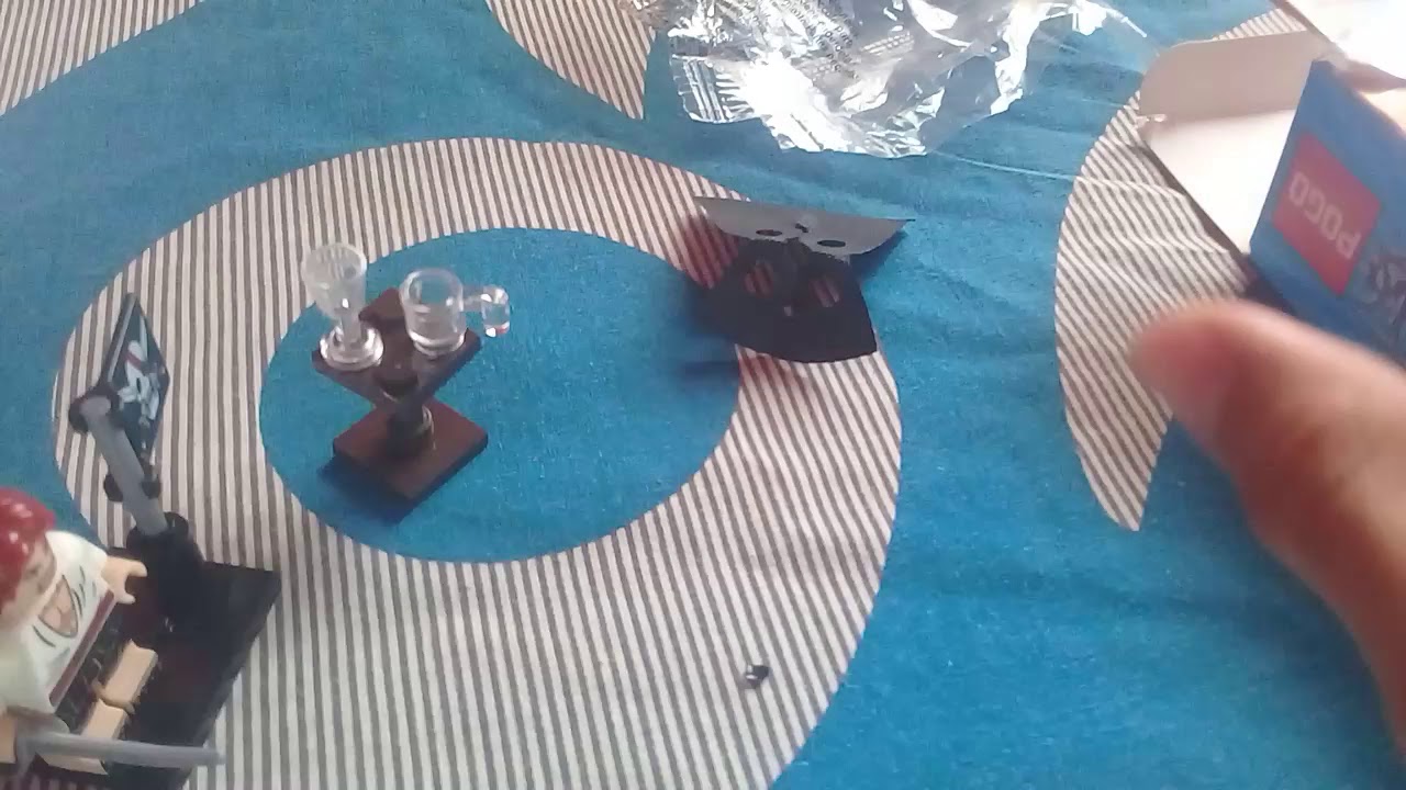 Unboxing LEGO ONEPIECe: Shanks - YouTube