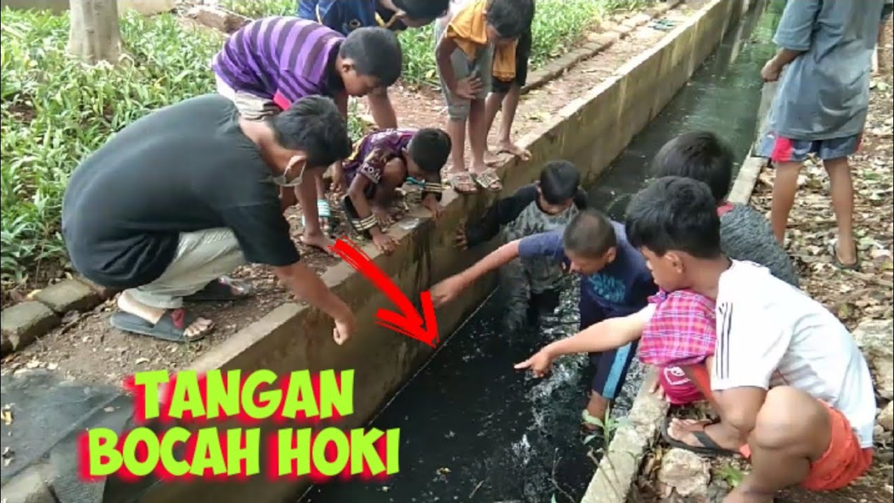 seru banget ternyata!! memet ikan di parit bersama genk bolang cilik ...