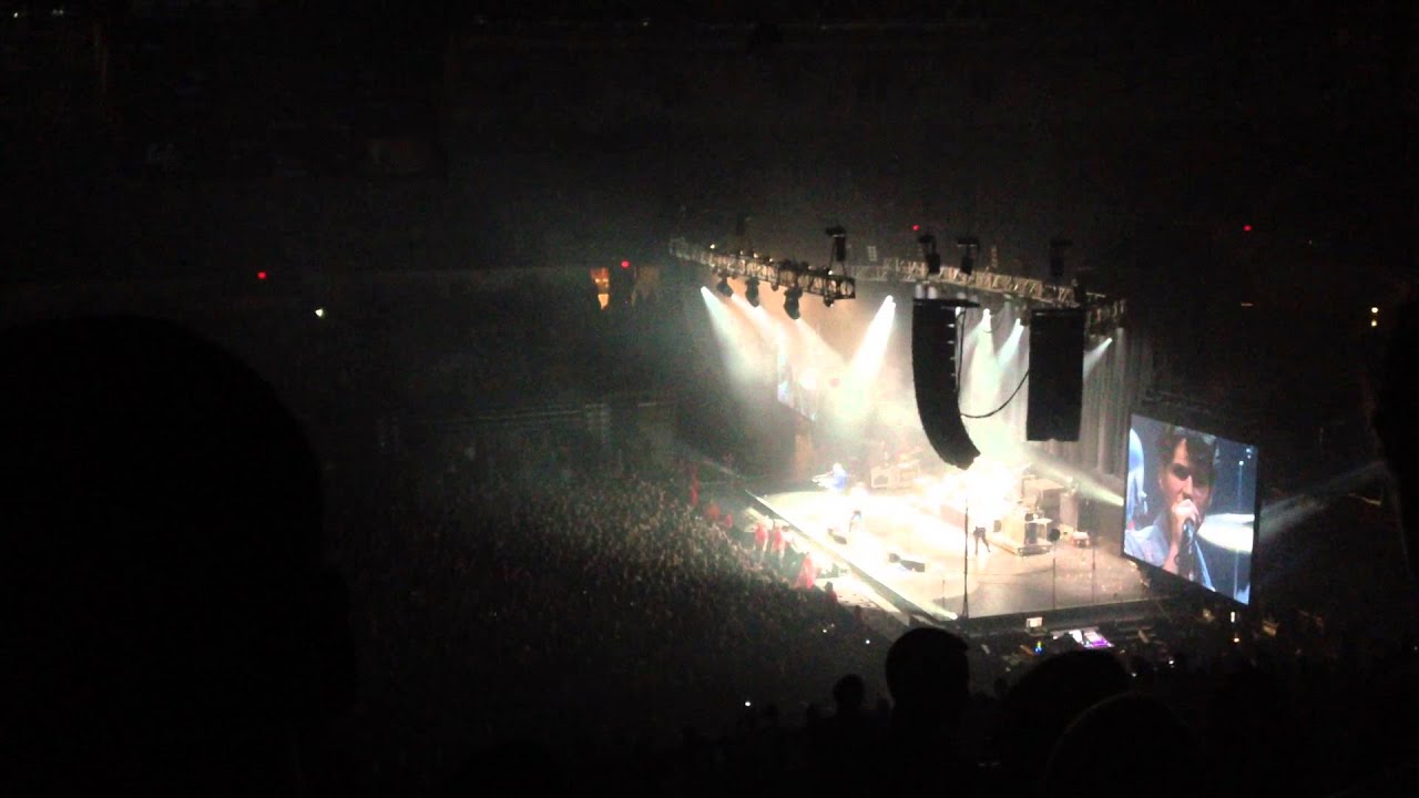 Vampire Weekend - Campus - YouTube