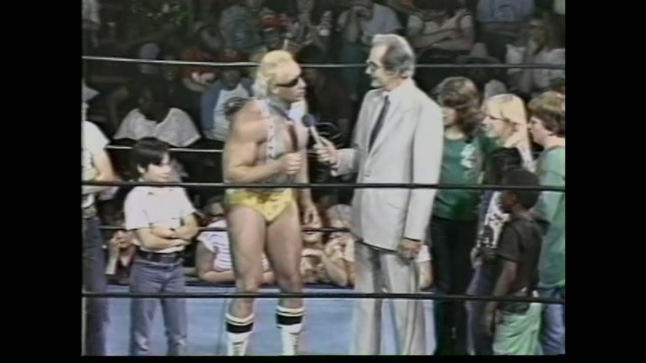 "Precious" Paul Ellering has Pac-Man Fever - YouTube