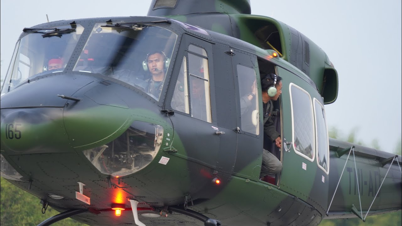 Latihan Flypast Penerbad Dalam Rangka HUT TNI - Army Aviation Flypast ...