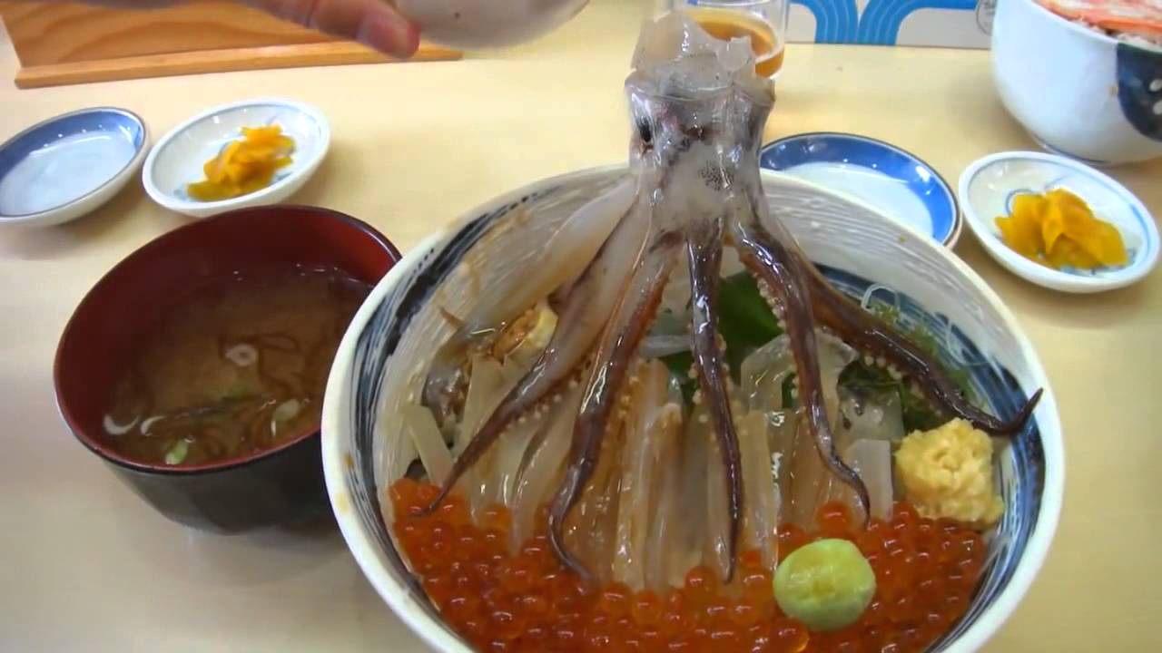 Dancing squid bowl dish in Hakodate - YouTube