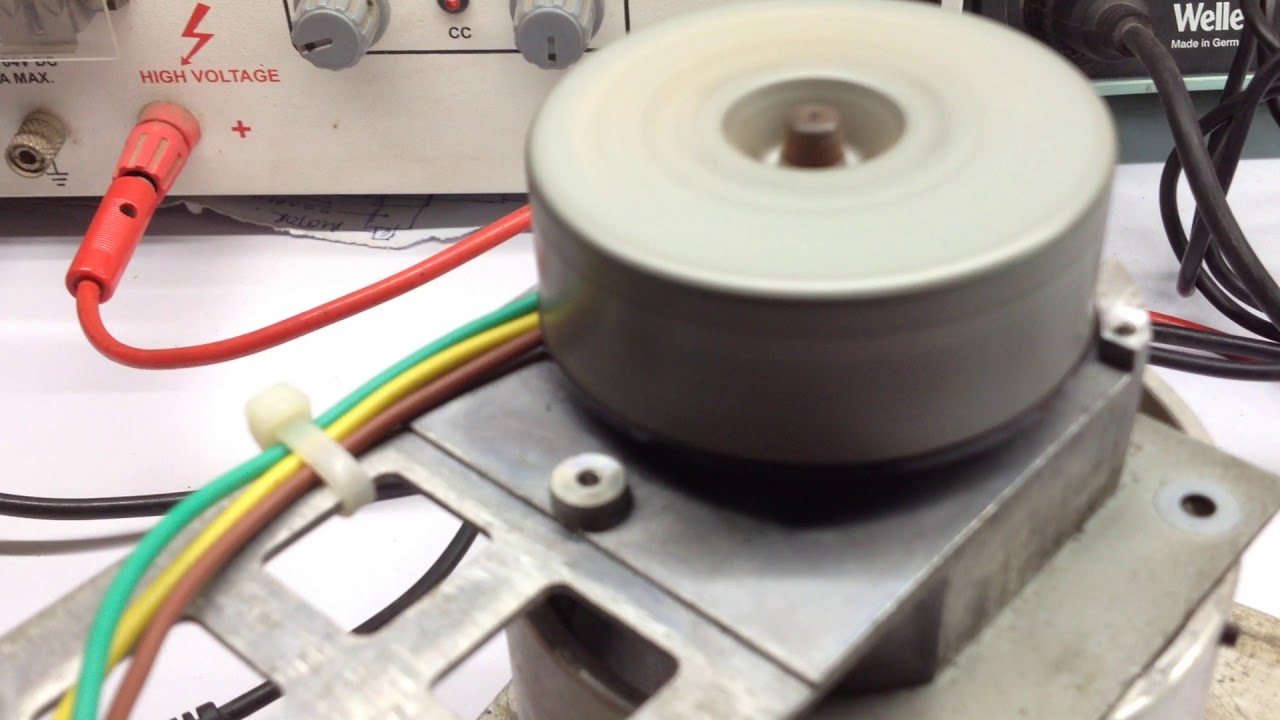 DRVING BRUSHLESS DC MOTOR WITH PIC DEM MCLV - YouTube