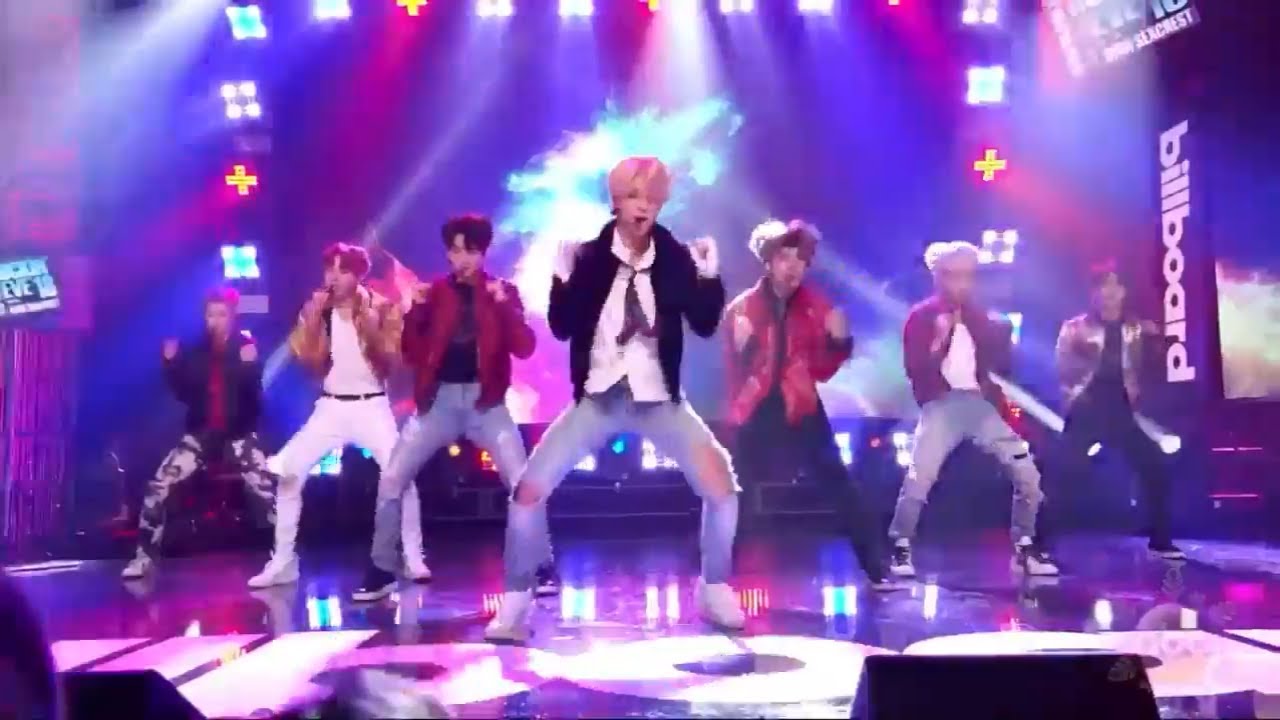 BTS 'DNA' [HD] Live Performance (2017 - 2018) @ Dick Clark's New Year's ...