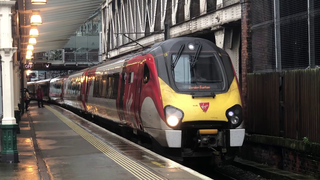 Virgin Train “Super Voyagers” 221101 + 221114 depart Edinburgh Waverley ...