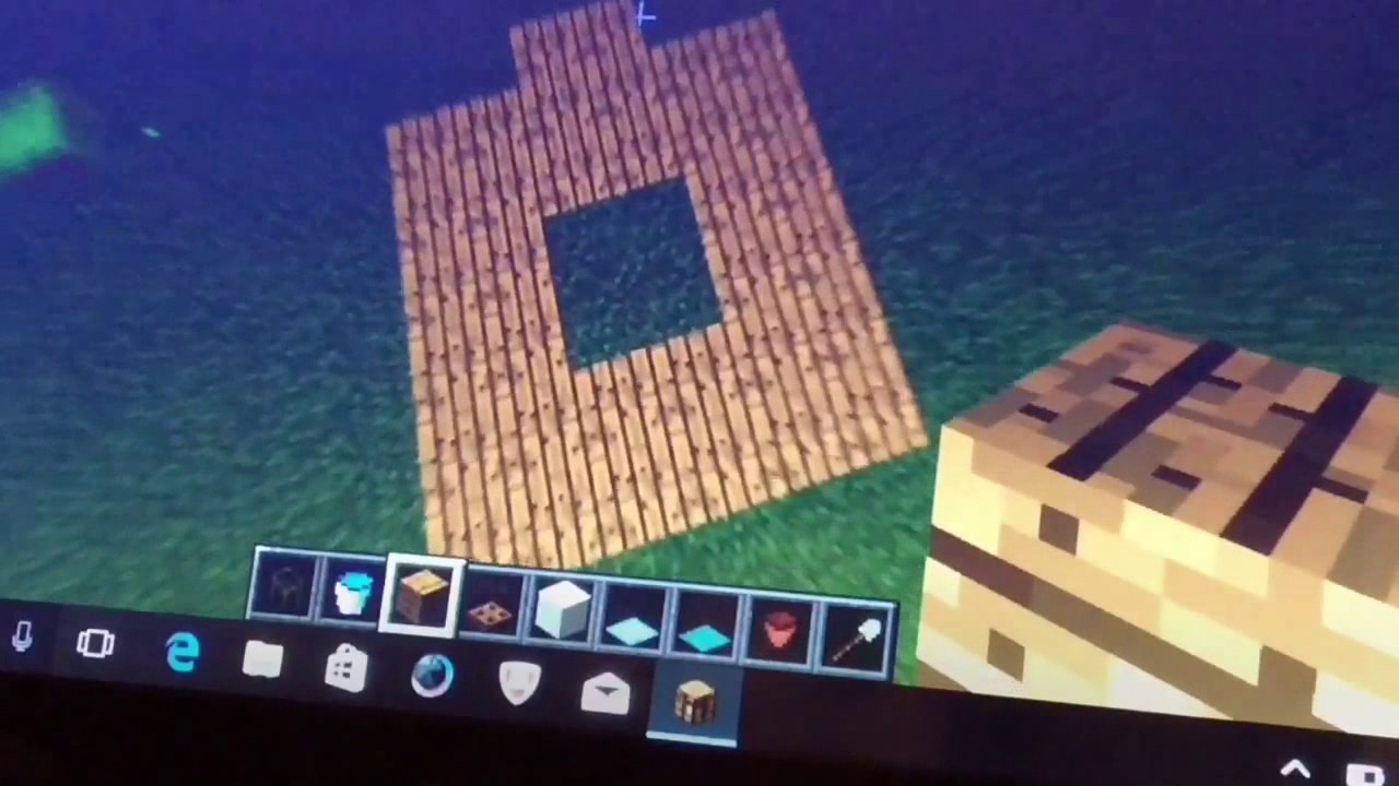 How to Build: Deluxe Dog House | Minecraft PC Tutorial - YouTube