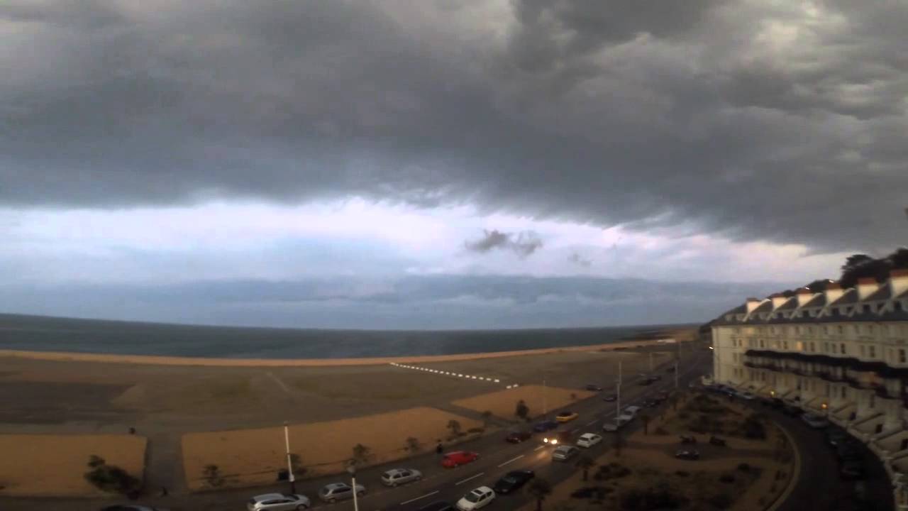 Epic Supercell storm rolling into Folkestone 18th July 2014 - YouTube