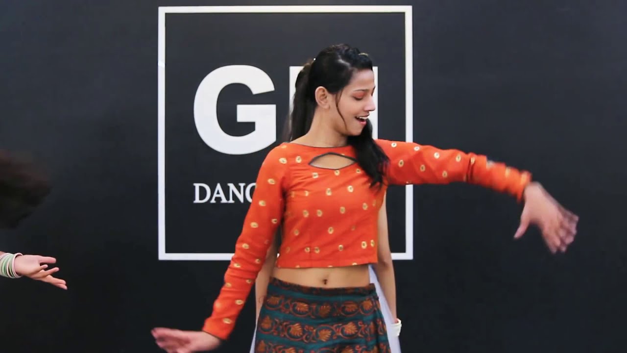 Gal karke new dance video for girls - YouTube