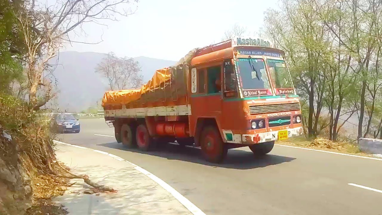 Heavy Load Leyland Lorry Crossing Bend Hills Road on Best Driving - YouTube