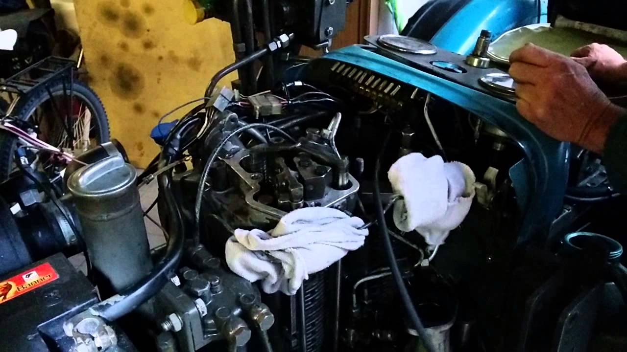 Eicher EDK zieht Öl - YouTube