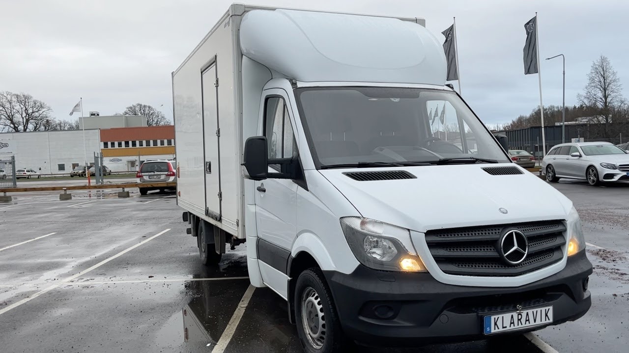 Köp Skåpbil Mercedes Benz Sprinter 906 ba35 med bakgavellyft på ...