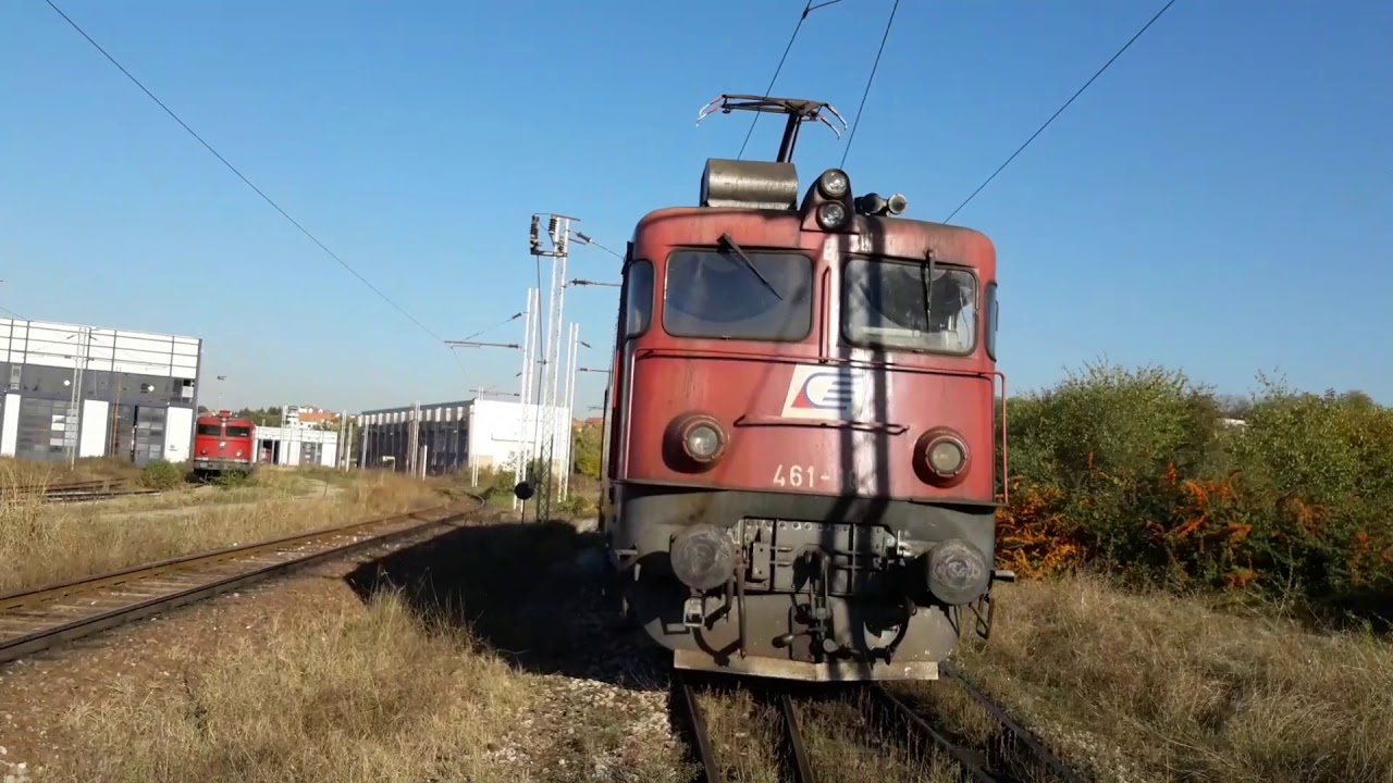 Moving the Locomotive 461-102 from the Locomotive Repair Depot to where ...