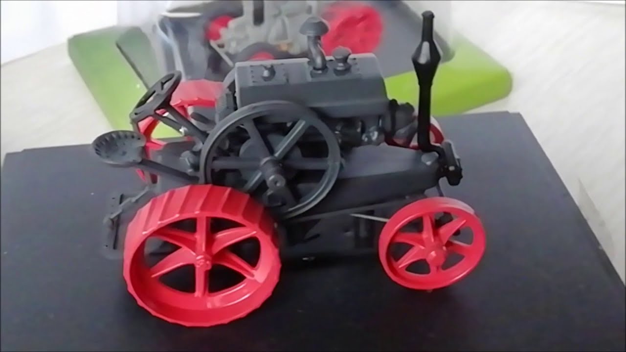 Diecast tractor 1/43 BUBBA UTB3 1926 by Hachette - YouTube