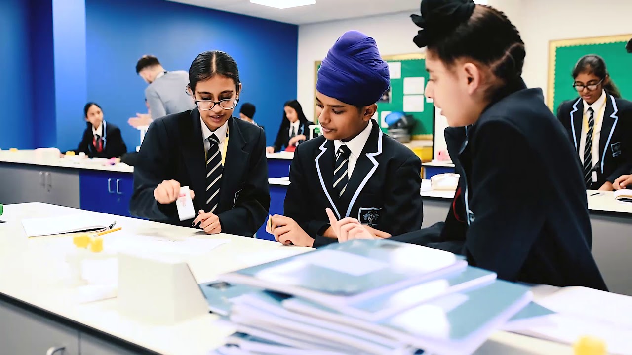 Delivering the Khalsa Academy, Wolverhampton for the Constructing West ...