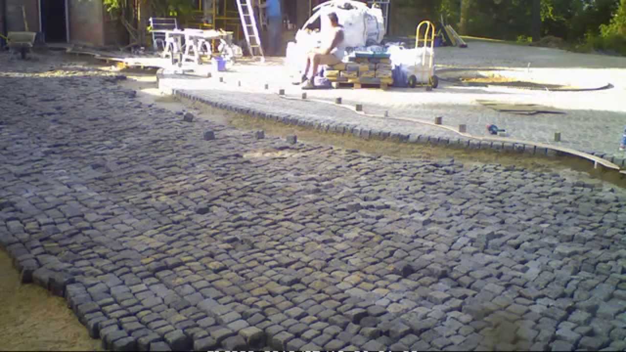 how to lay bogen pattern in granite setts - YouTube