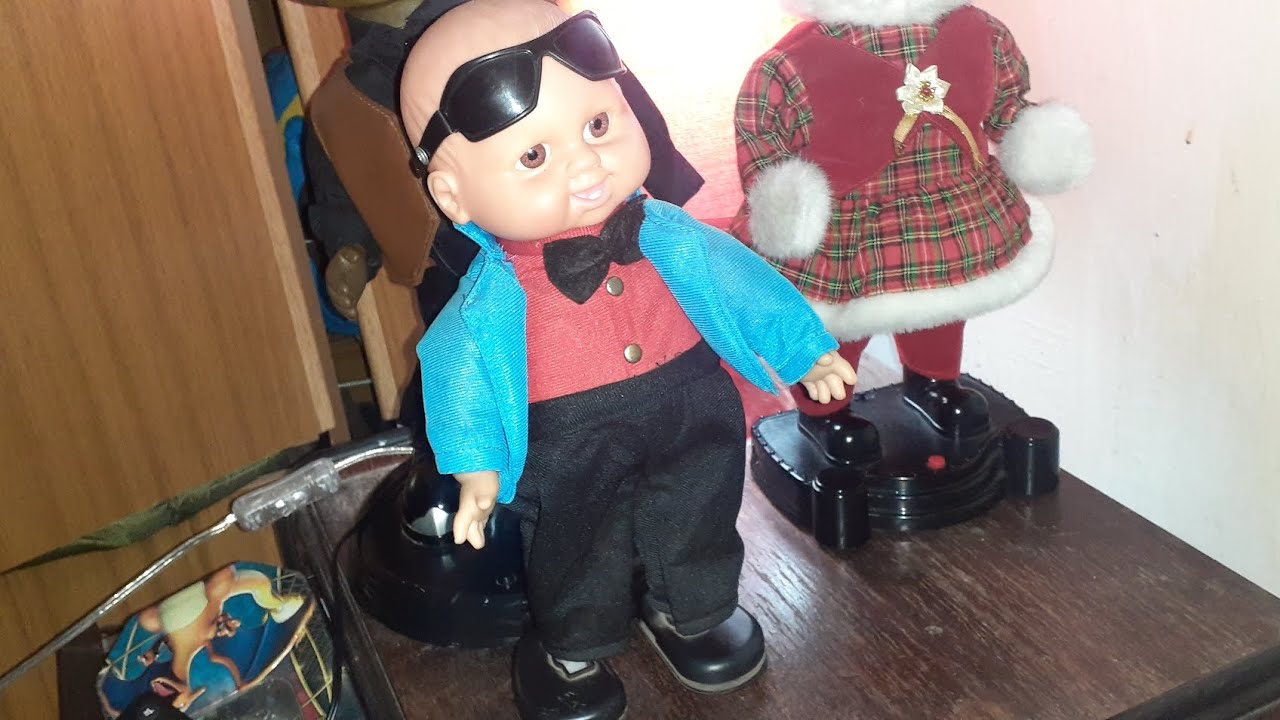 Chinafake Dancing Gangnam Style Doll - YouTube