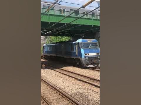 EH200-13 臨8764レ 新秋津駅 通過 - YouTube