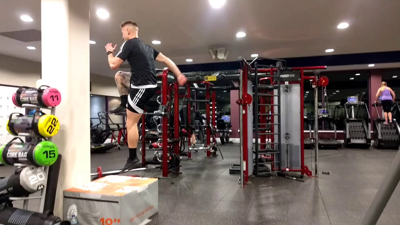 Developing power for soccer - YouTube