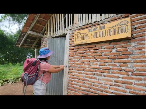 Mendaki gunung 