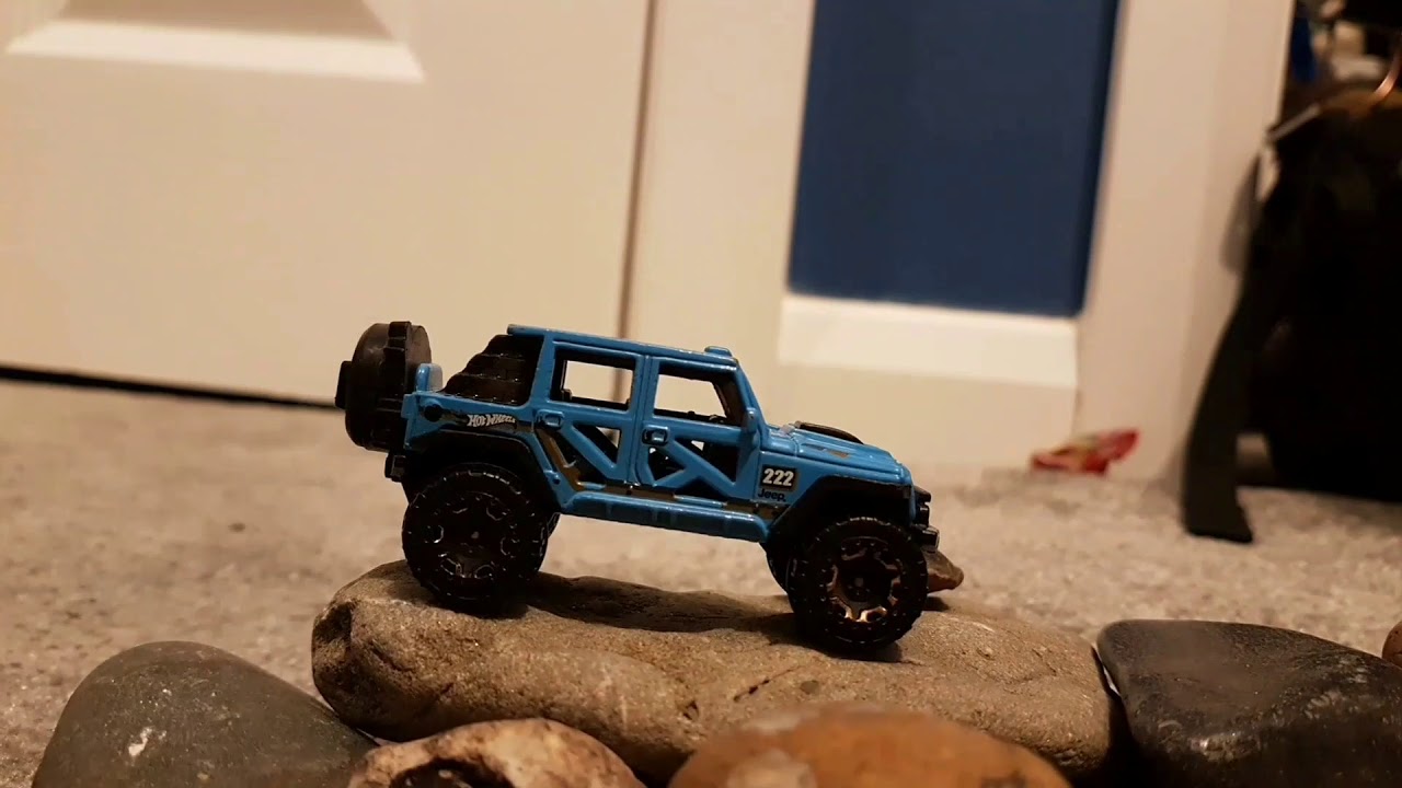 Jeep + off-road race - YouTube