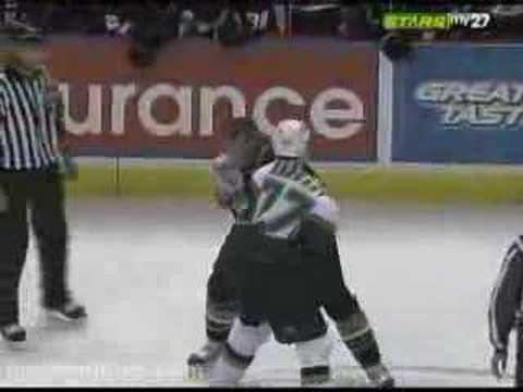 Matt Barnaby vs Travis Moen- 10/15/06 - YouTube