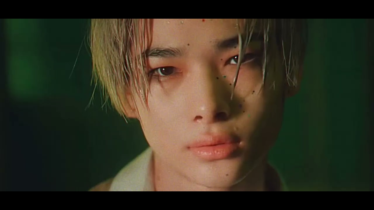 TXT (투모로우바이투게더) '0x1=FEVER' FMV | ft. Enhypen (엔하이픈) - YouTube