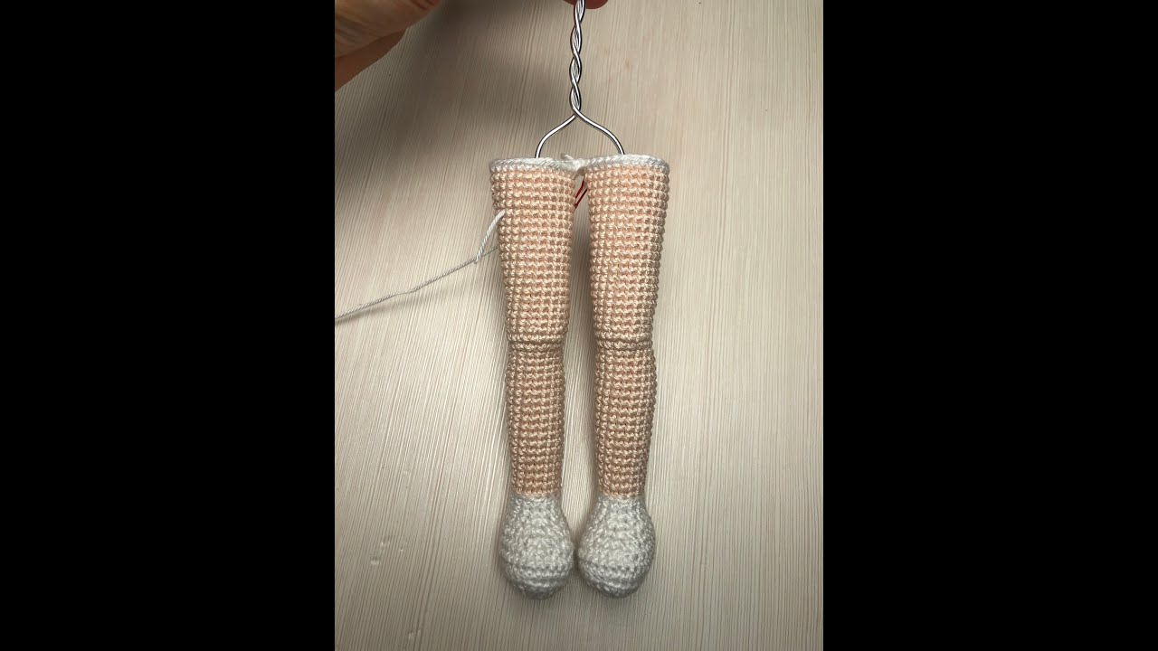 How to joined legs together (Cách nối hai chân lại với nhau) - YouTube