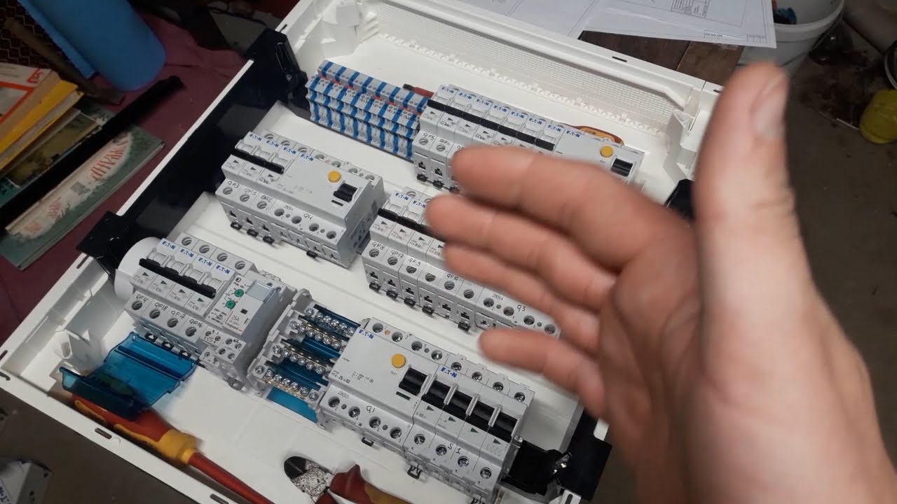 Pirties skydas/Hager VF318PD + aksesuarai - YouTube