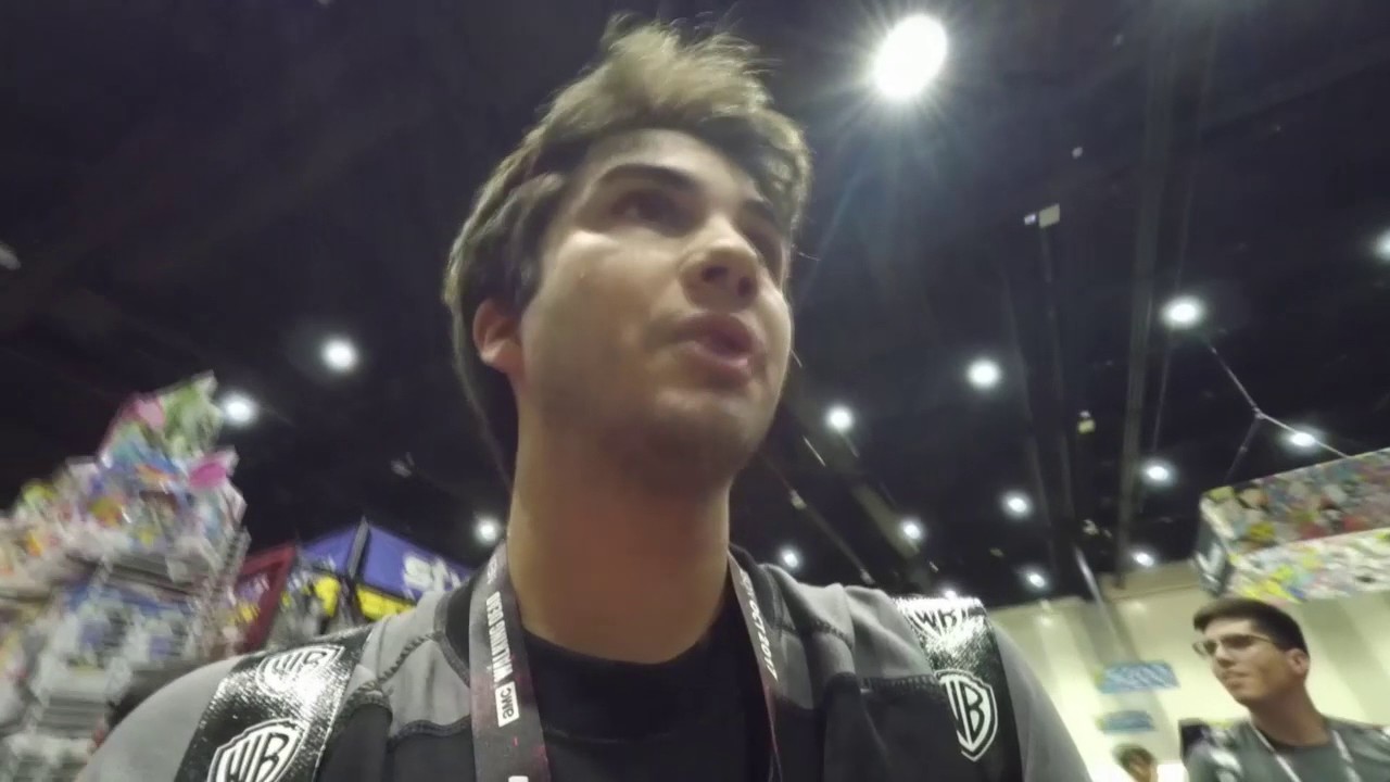 Allen Goes to Comic-Con 2017 (Day 1) - YouTube