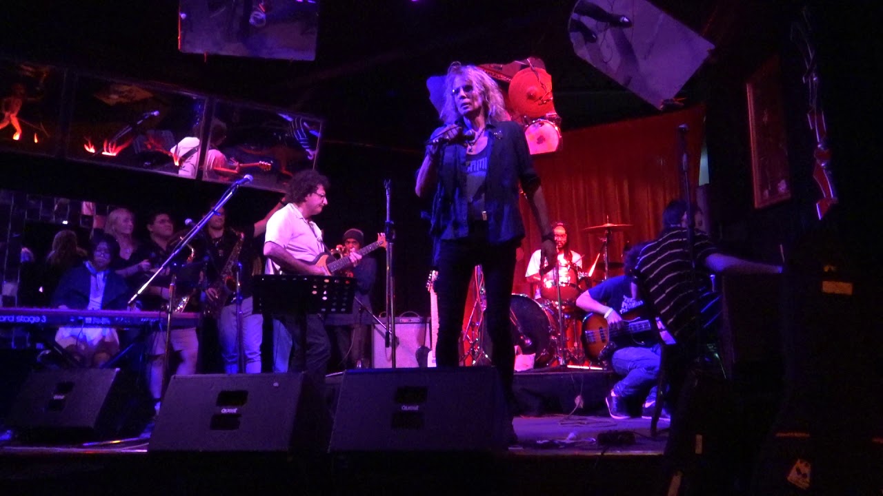 Monday night jam at Lazybones - YouTube