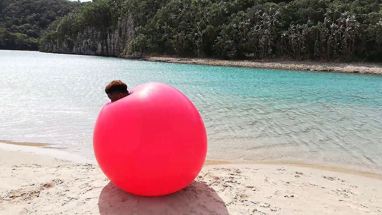 Giant Wubble Bubble gone wrong! South Africa - YouTube