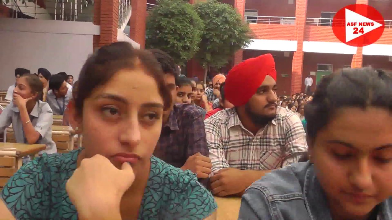 वीवीएन का अकादमिक एक्सेलन्स अवार्ड पार्ट -1#vvn school assandh - YouTube