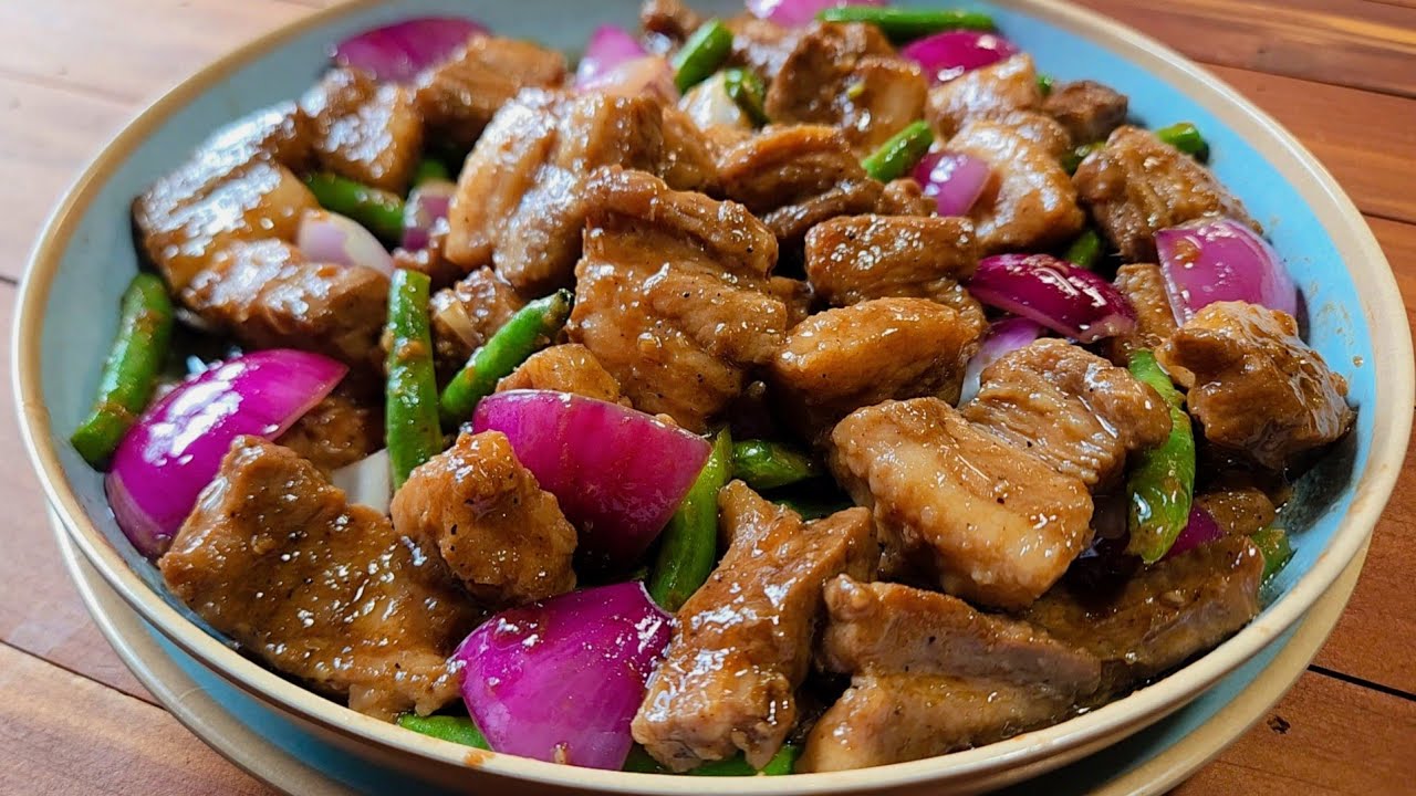 TAOB NA NAMAN ANG ISANG KALDERONG KANIN SA SARAP AT KAKAIBANG PORK ...