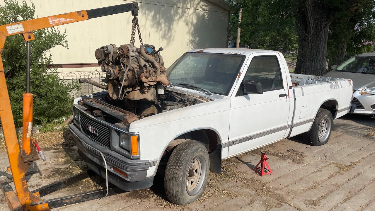GMC Sonoma V8 Swap: Part 1 Engine Removal - YouTube