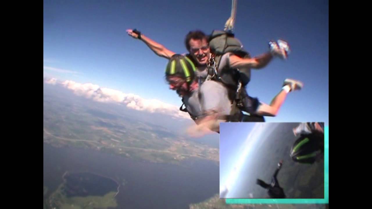 Peter Tork of Monkees Skydiving 8-10-05 - YouTube