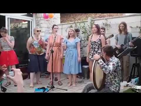 Avrupalı Kadınlardan Kürtçe Şarkılar