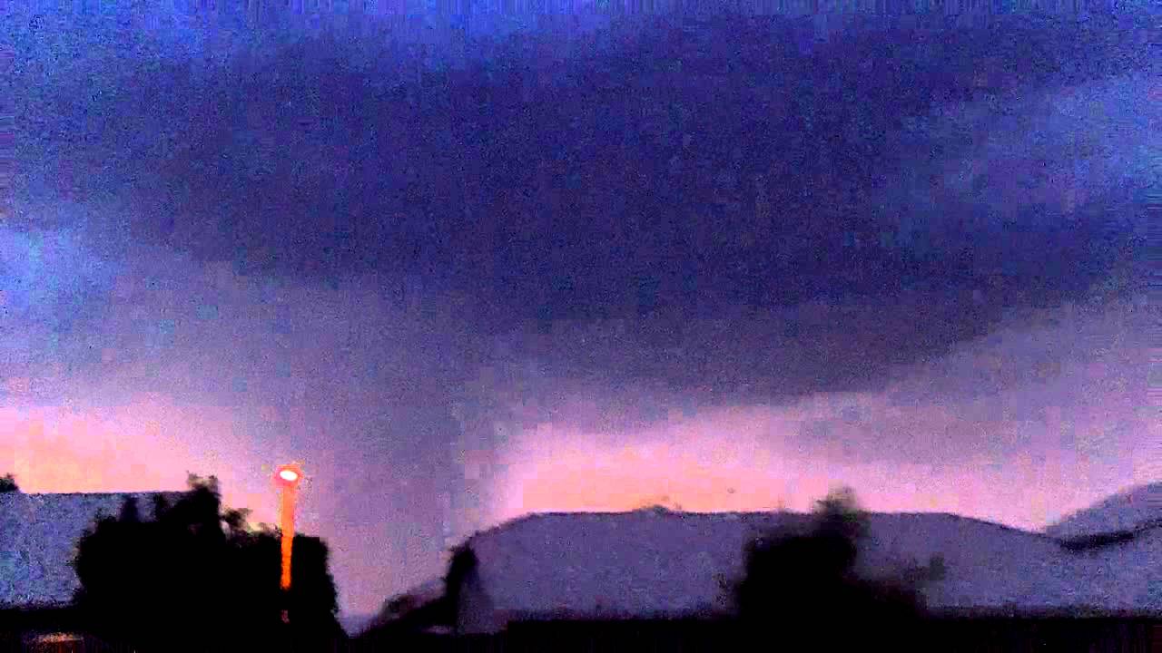 Phoenix, AZ Rain Shaft & lightning storm 8/31/2015 - YouTube