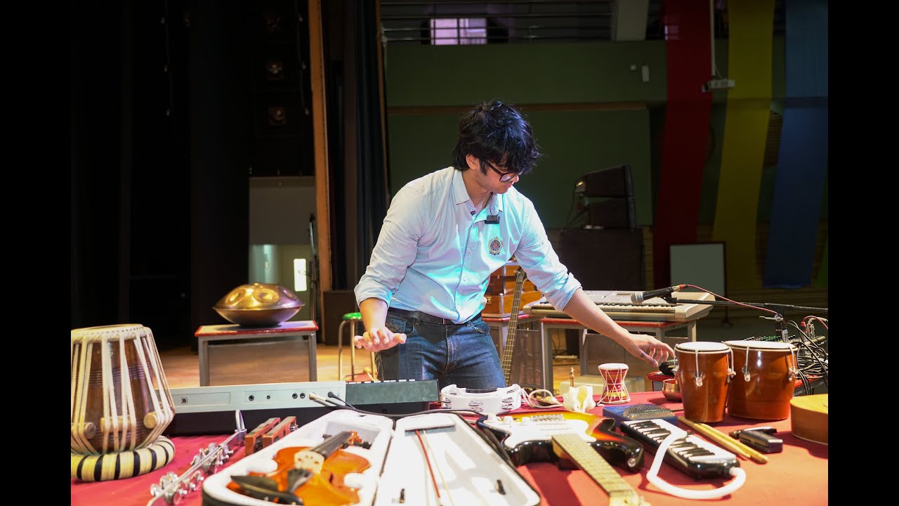 World Record performance - most musical instruments played in 1 hour by ...