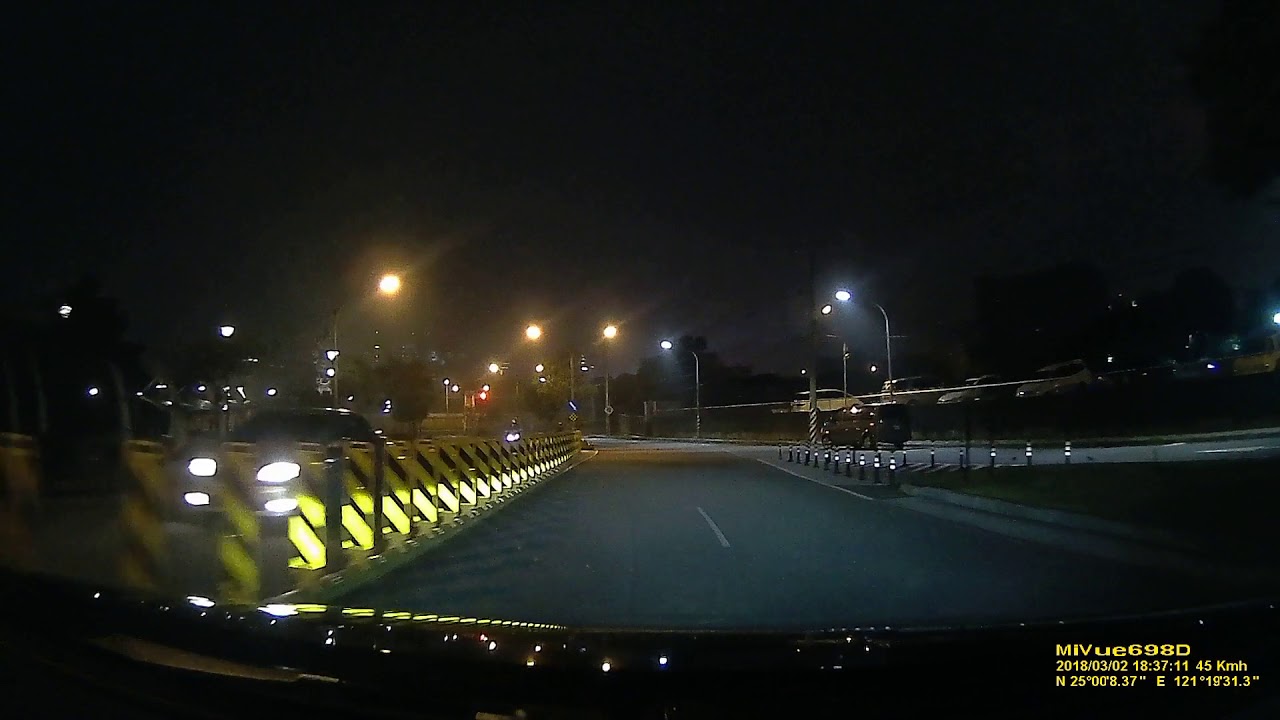 3M M40 夜間 行車紀錄影片 - YouTube