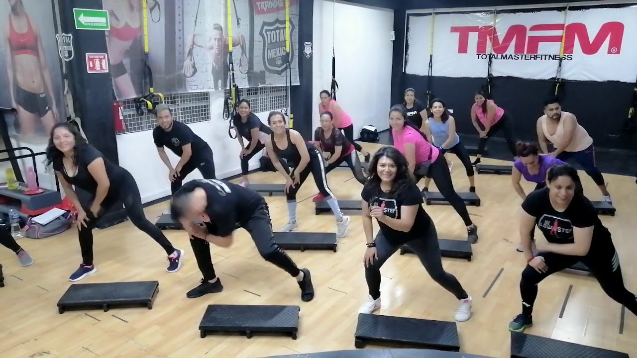 Rompe Reggaetón Performance Dance Step Alive by Alejo Villarreal - YouTube