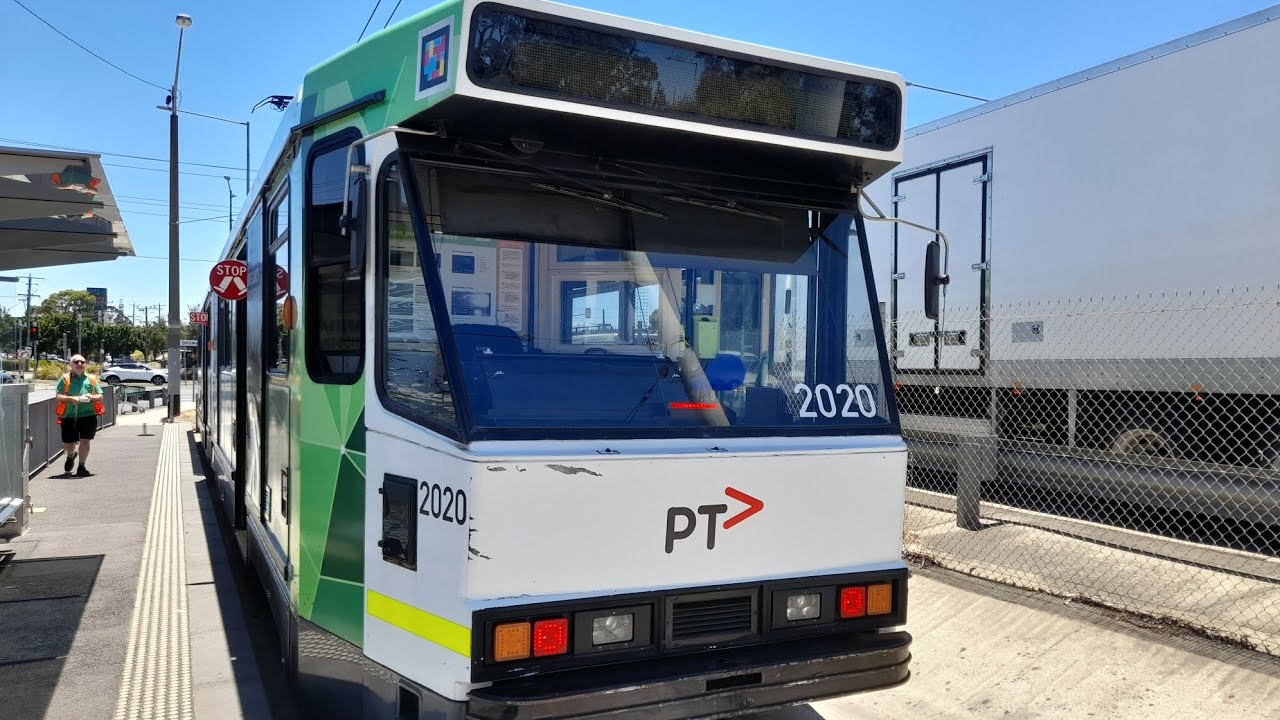 B2 Class tram 2020 from Airport West to Flinders Street - YouTube