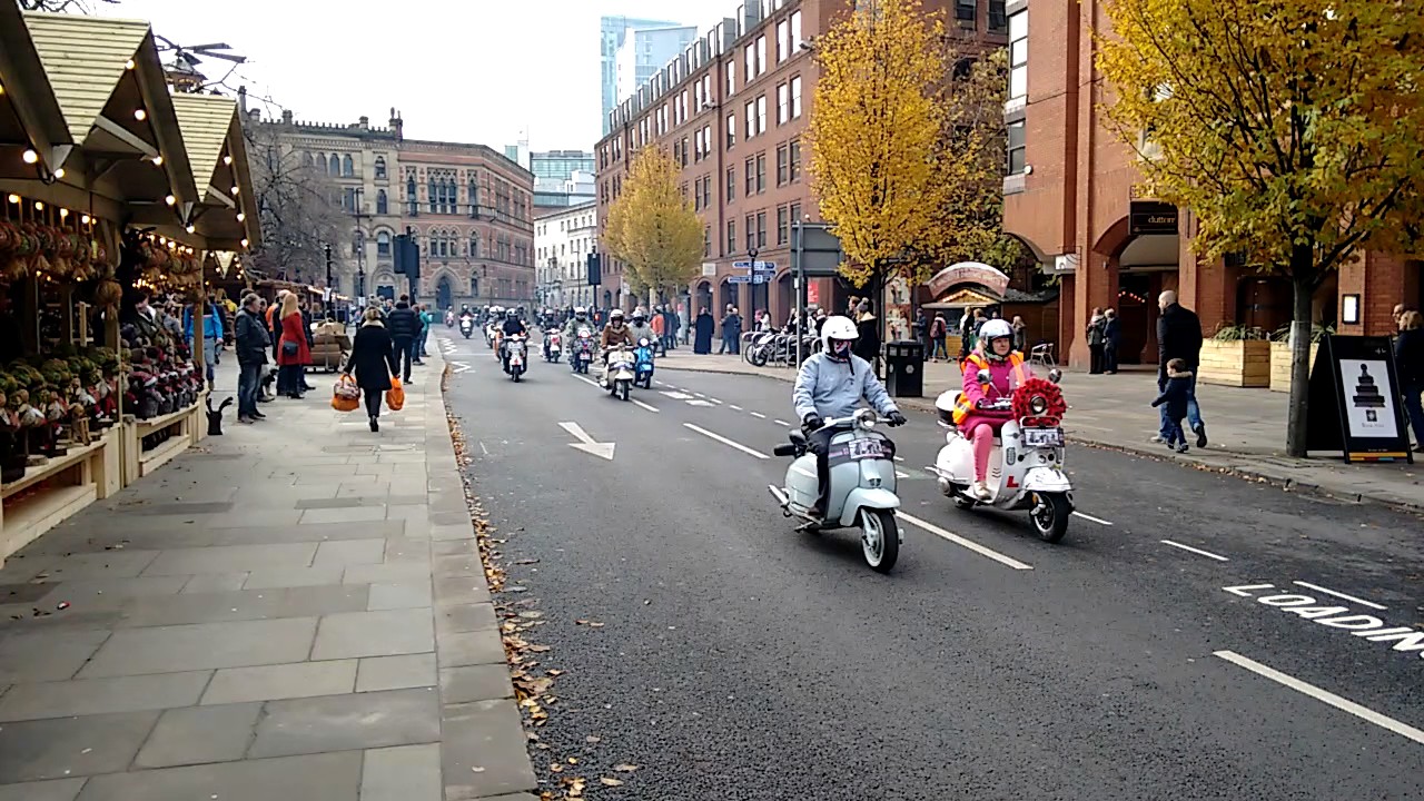 Manchester Scooter Club drive past - Remembrance Sunday Manchester 2016 ...